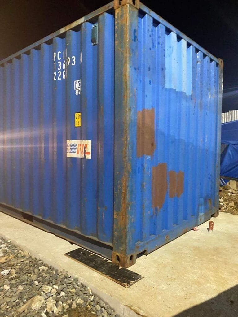 40FT USED SHIPPING CONTAINER – STANDARD - Container Ease